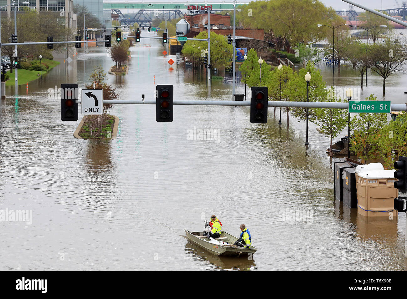 Davenport, Iowa, USA. 2nd May, 2019. Using a jon boat City of Davenport ...