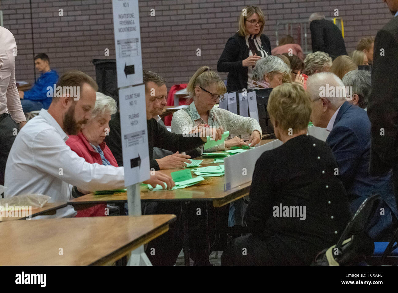 Counting of ballot papers hi-res stock photography and images - Alamy