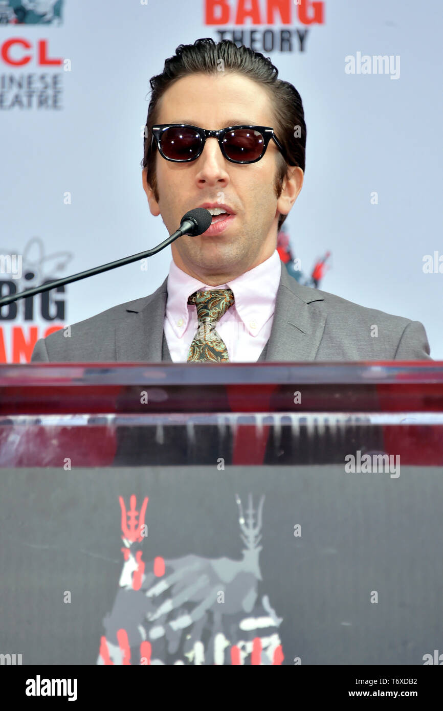 Simon helberg howard wolowitz in the big bang theory hi-res stock ...