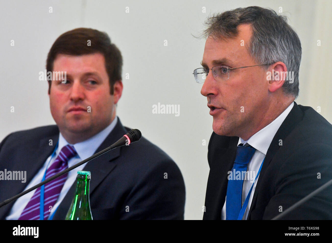 Cyber security centre hi-res stock photography and images - Alamy