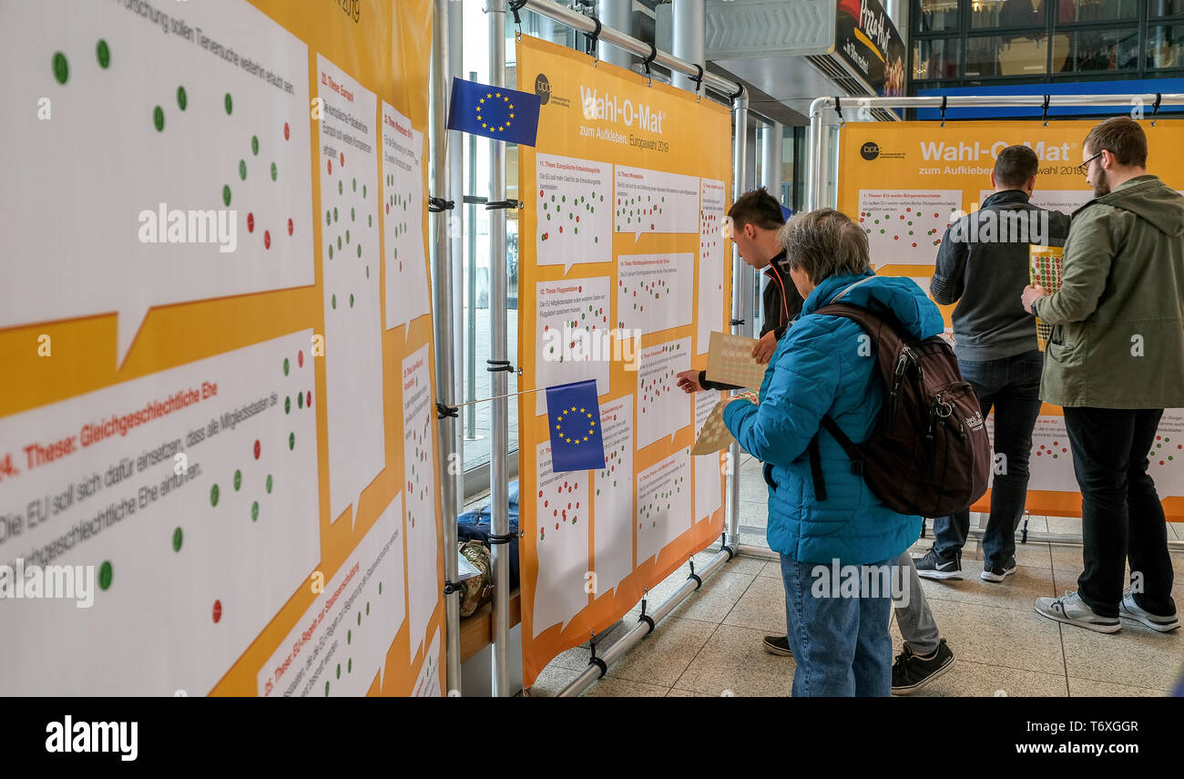 Test mat hi-res stock photography and images - Alamy