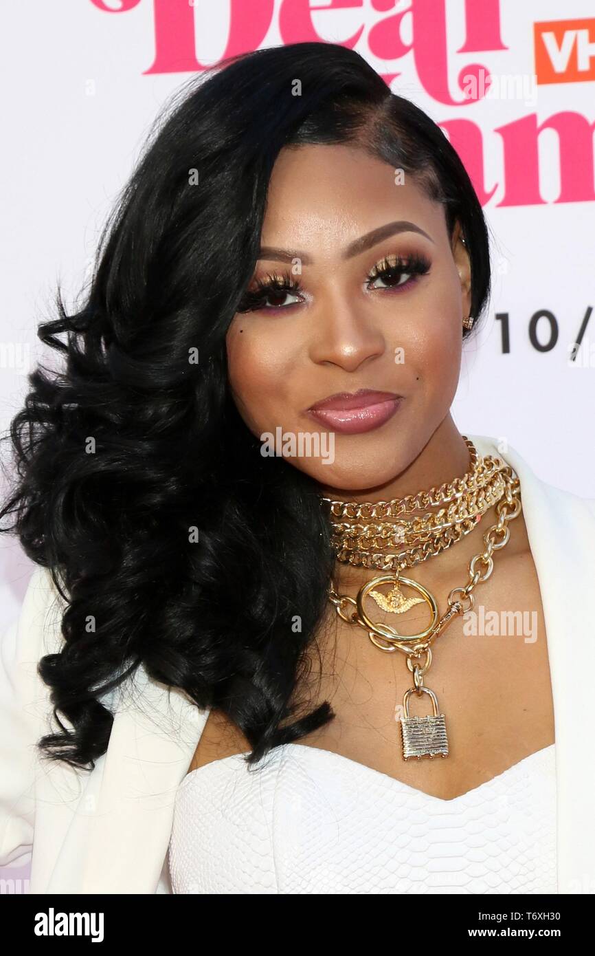 Pretty vee hi-res stock photography and images - Alamy