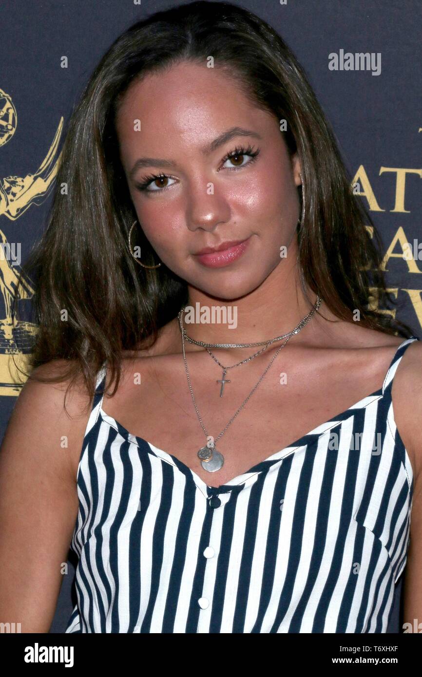 2019 daytime emmy awards nominee reception hi-res stock photography and ...