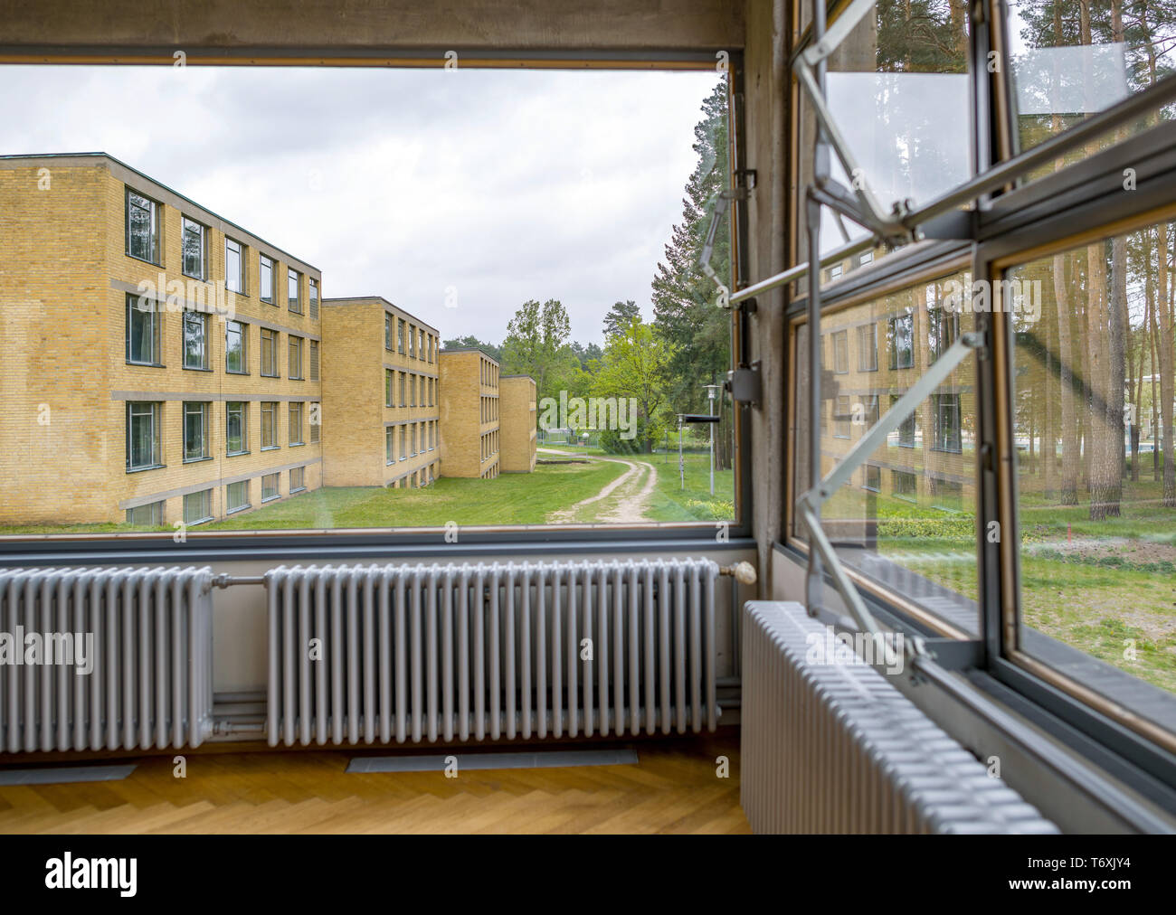 Adgb school hi-res stock photography and images - Alamy