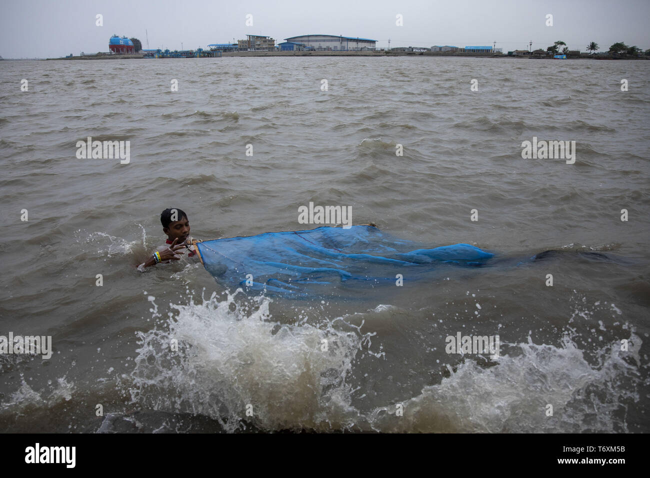 Fish cyclone hi-res stock photography and images - Alamy