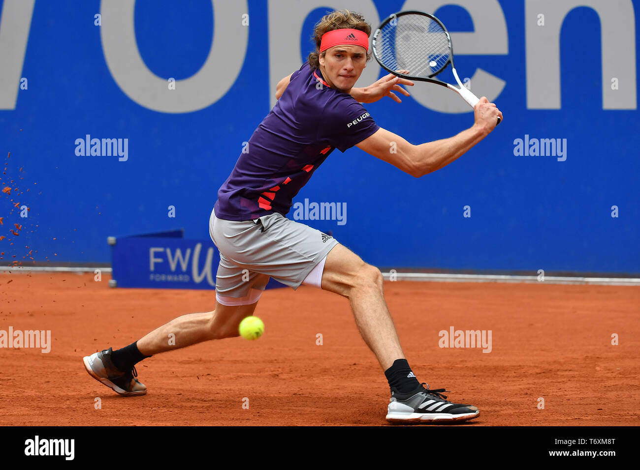 Alexander zverev full figure hi-res stock photography and images - Alamy