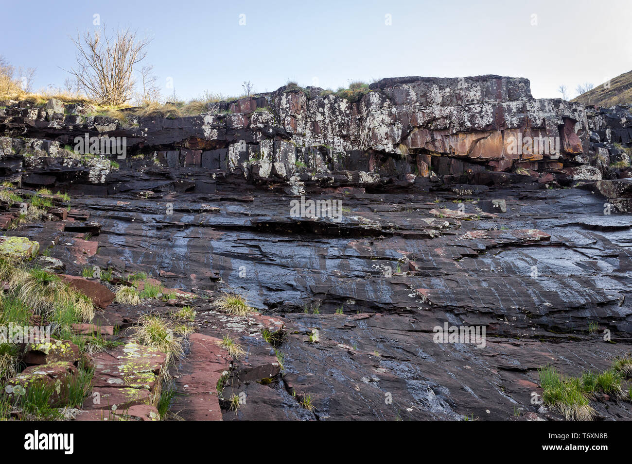 Cliff texture hi-res stock photography and images - Alamy