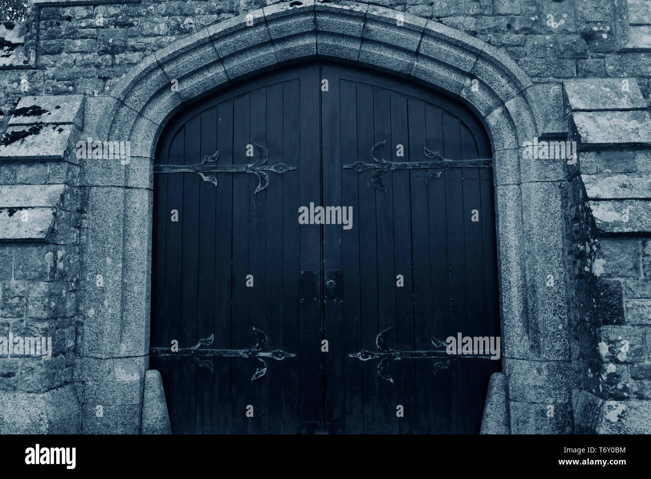 Door closed wallpaper hi-res stock photography and images - Alamy