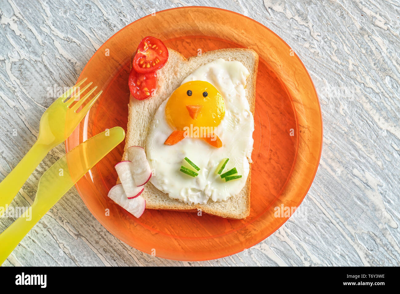 Creative breakfast for children on plate. Recipe ideas with bread Stock ...