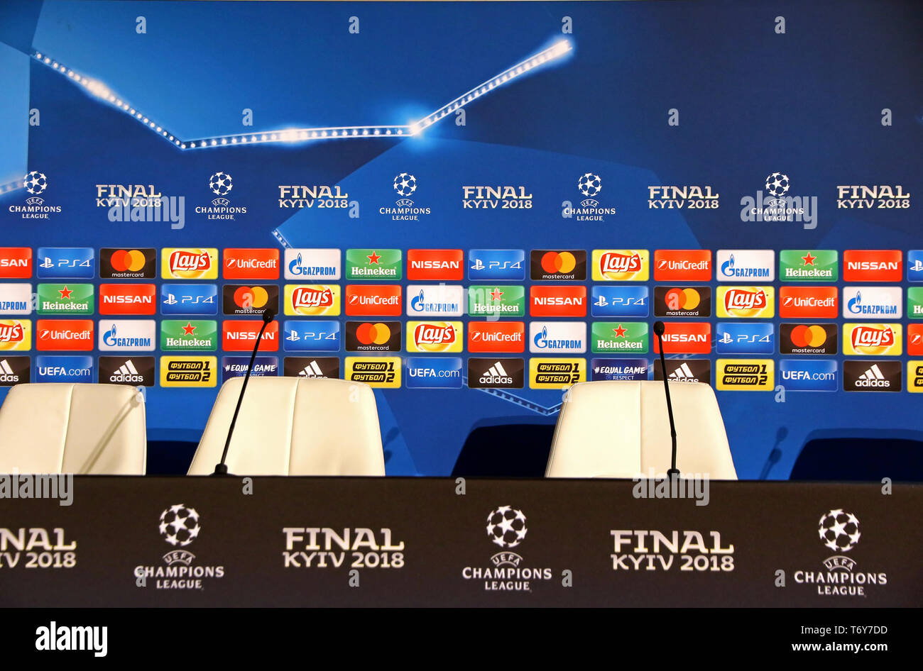 Media room champions league hi-res stock photography and images - Alamy