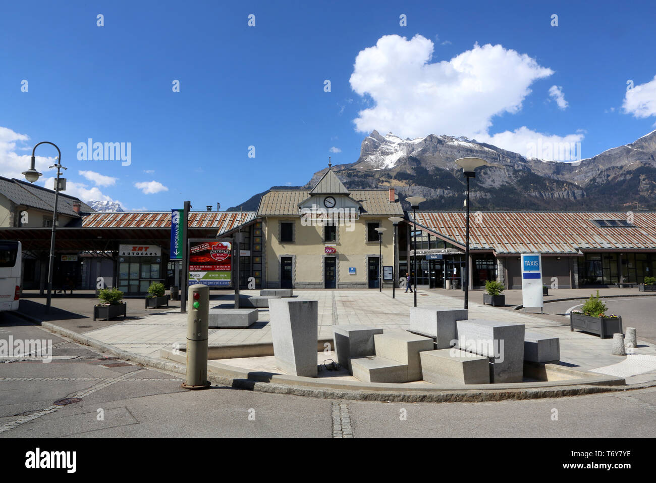 Place de la gare du fayet hi-res stock photography and images - Alamy