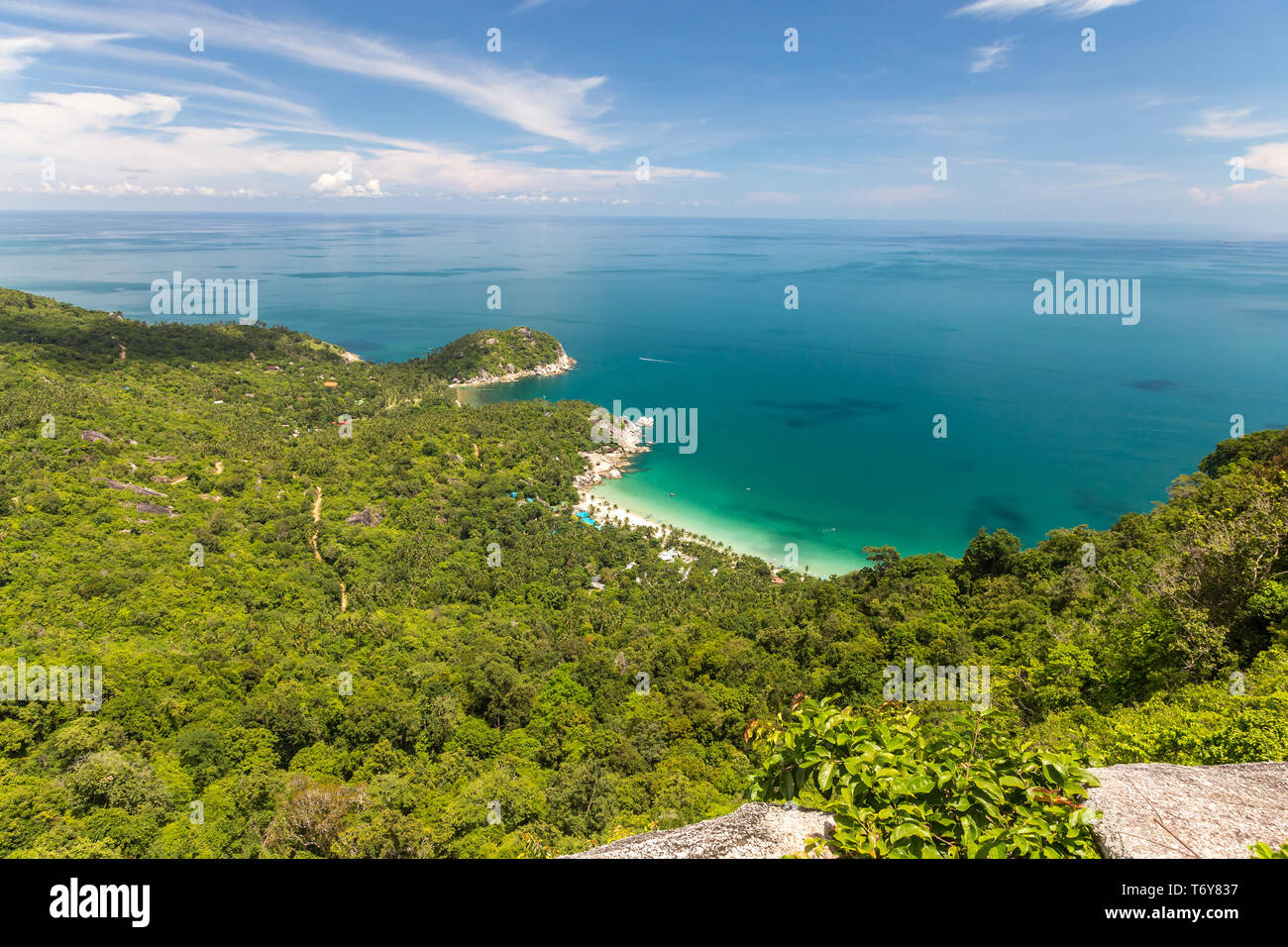 Aerial seascape tropical shore beach hi-res stock photography and ...