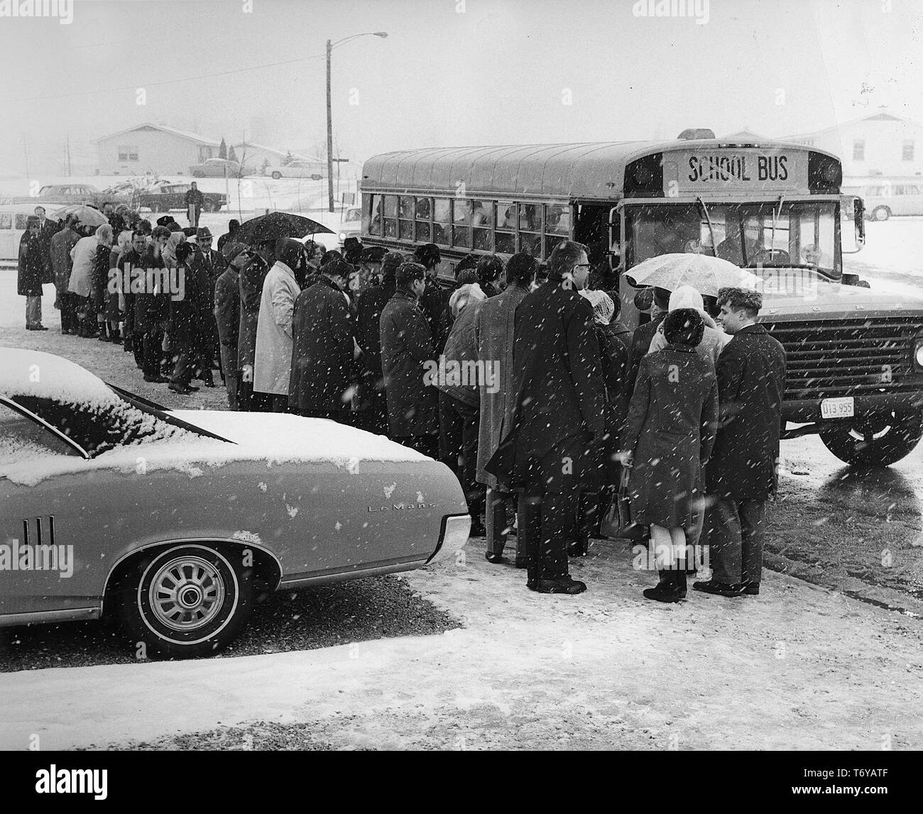 1960 bus hi-res stock photography and images - Alamy