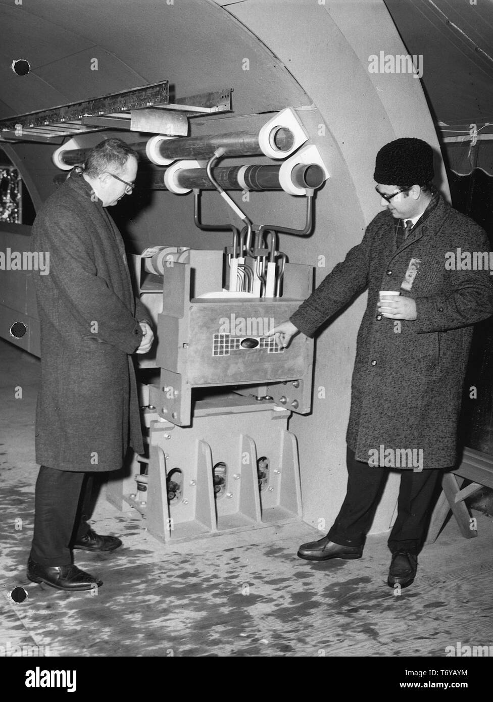 Right profile image Black and White Stock Photos & Images - Alamy