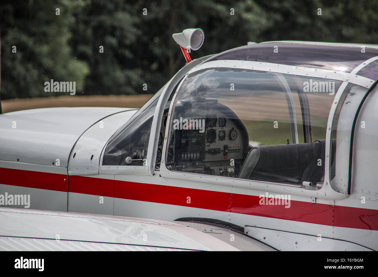 Propeller airplane cockpit with instrument panel Stock Photo - Alamy
