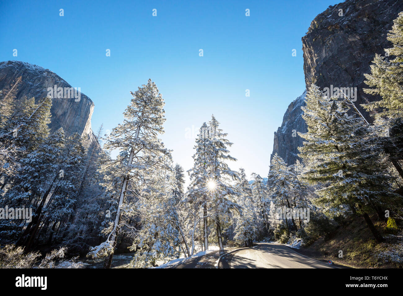 Snowy merced river in yosemite hi-res stock photography and images - Alamy