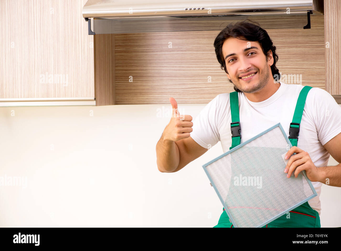 Man replacing fan hi-res stock photography and images - Alamy