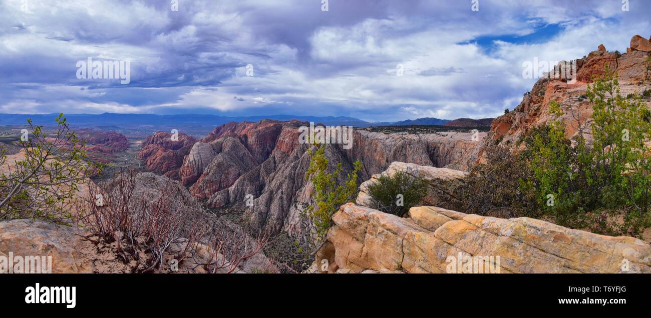 Snow Canyon Overlook, views from the Red Mountain Wilderness hiking ...