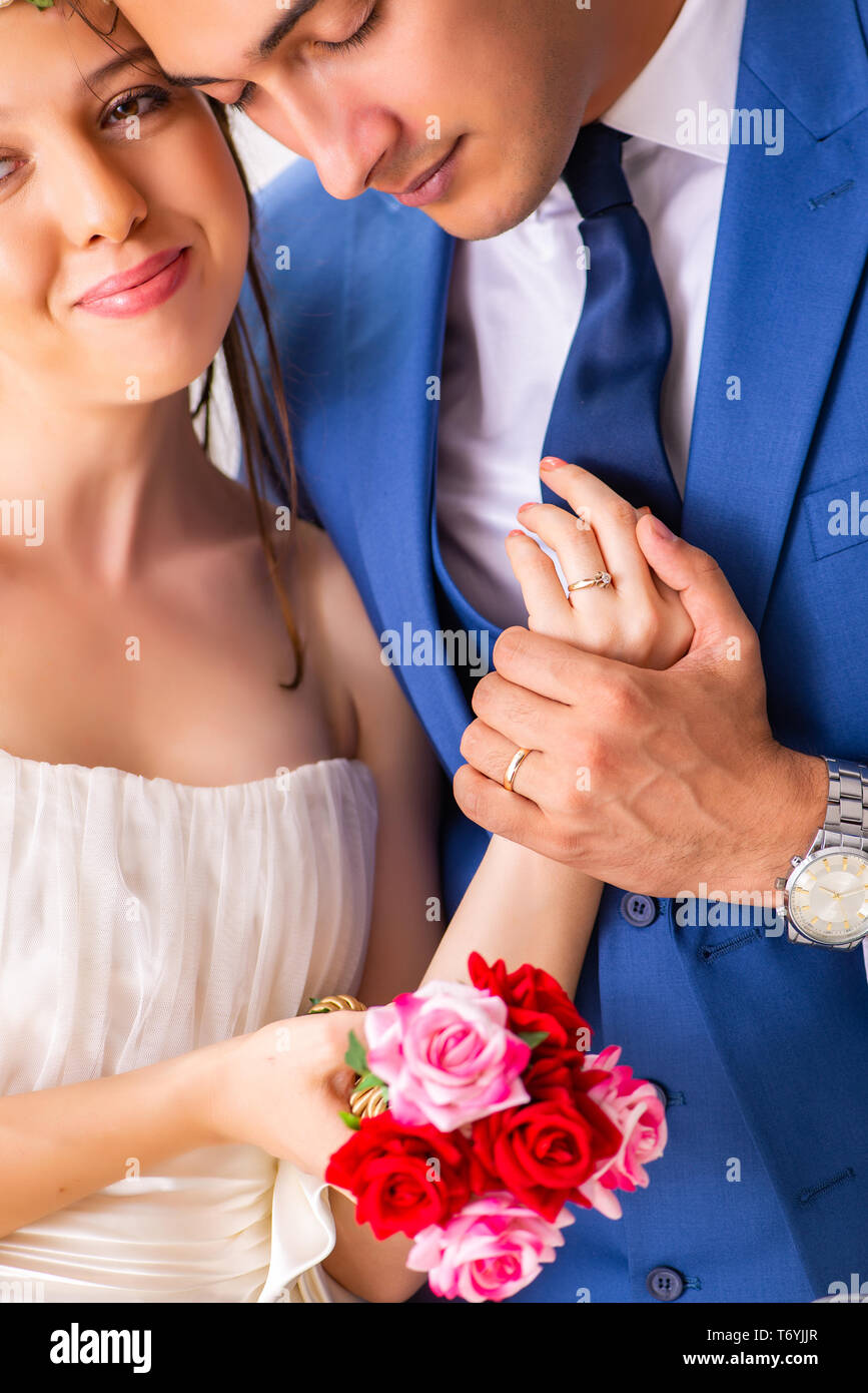 Wedding ceremony with wife and husband Stock Photo - Alamy