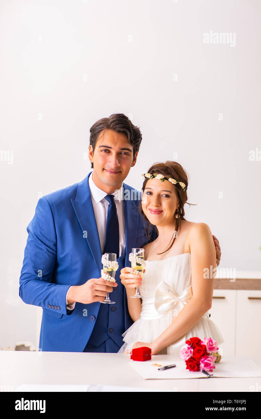 Wedding ceremony with wife and husband Stock Photo - Alamy