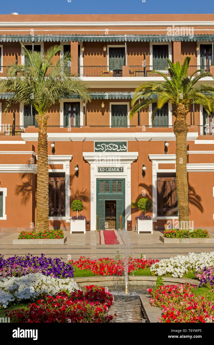 Sofitel Legend Old Cataract Hotel main entrance with palm tree covered ...