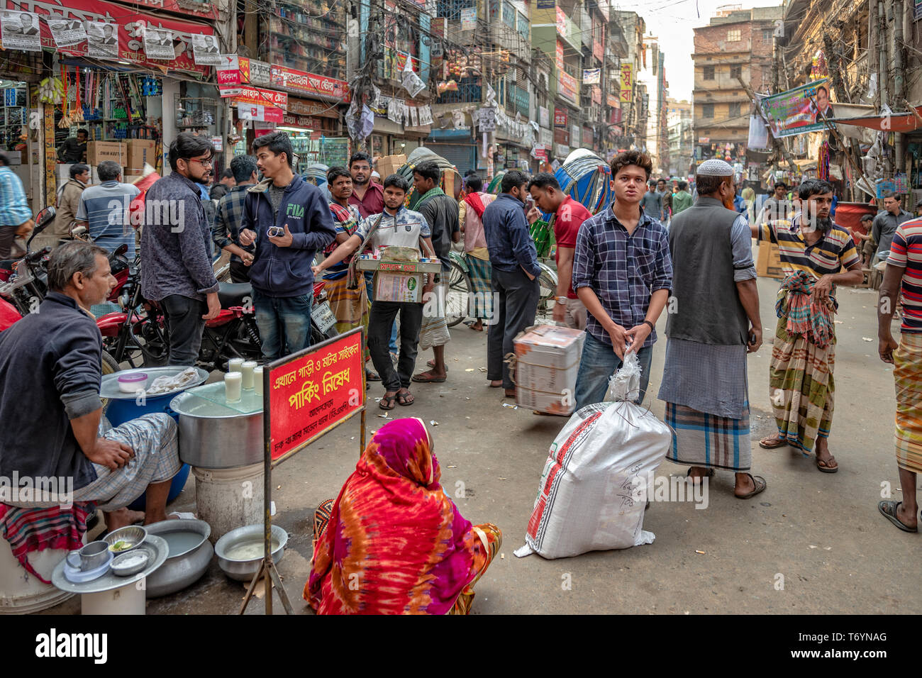 Street Scenes in old Dhaka, Bangladesh Stock Photo - Alamy
