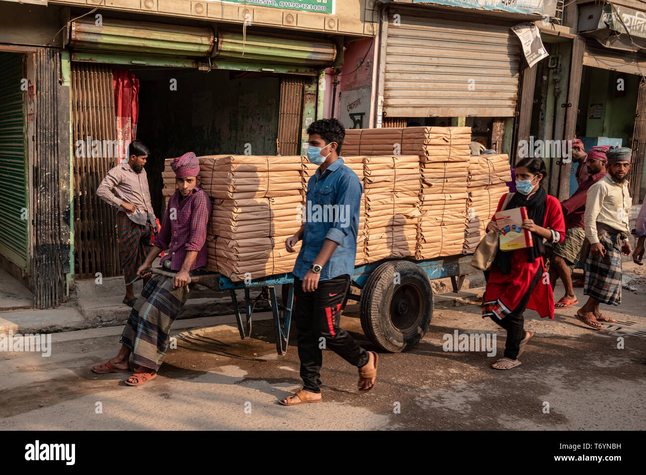 Street Scenes in old Dhaka, Bangladesh Stock Photo - Alamy
