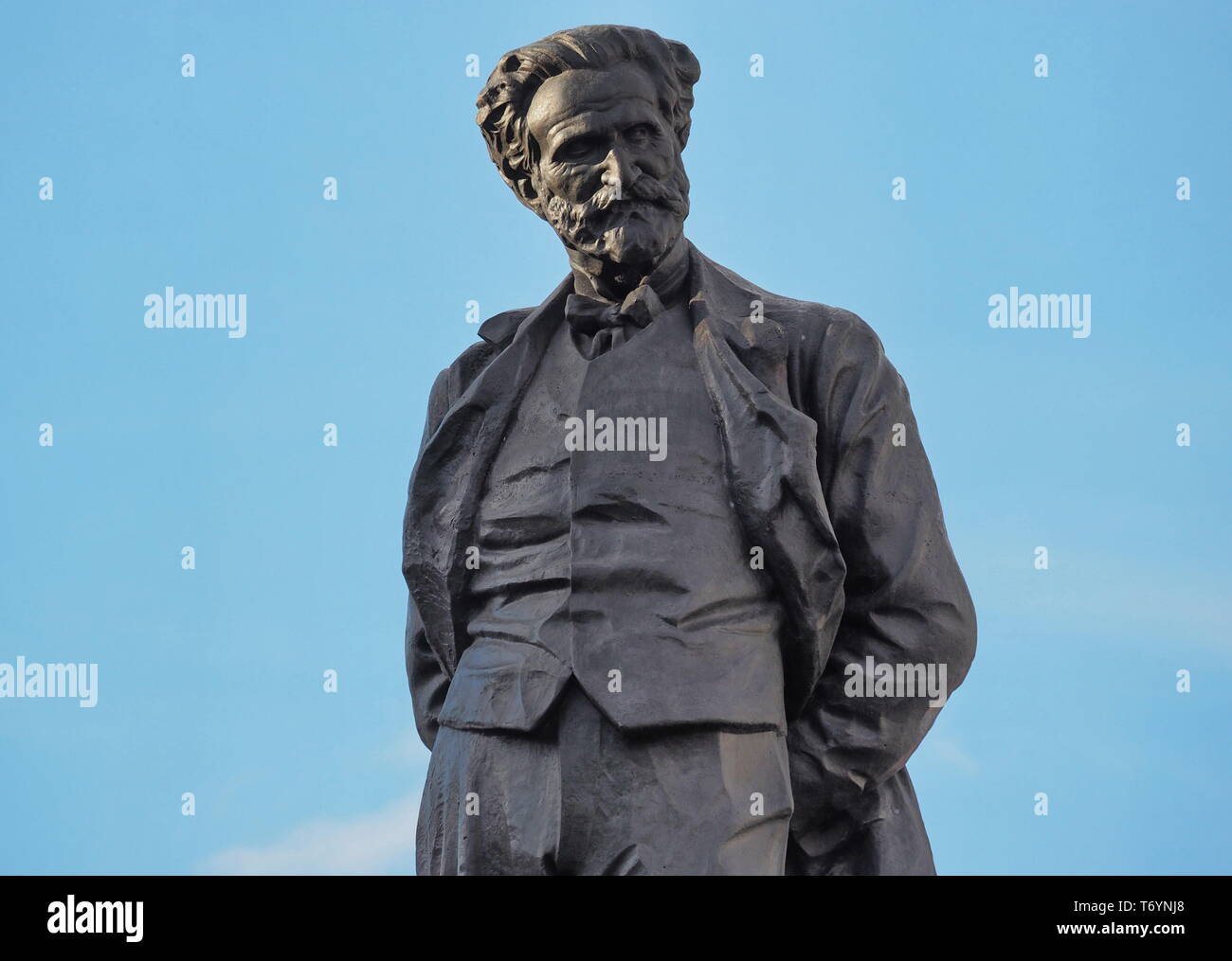 Giuseppe Verdi statue in Milan, Lombardy, Italy Stock Photo - Alamy