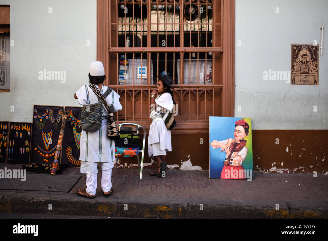 Colombia indigenous people hi-res stock photography and images - Alamy