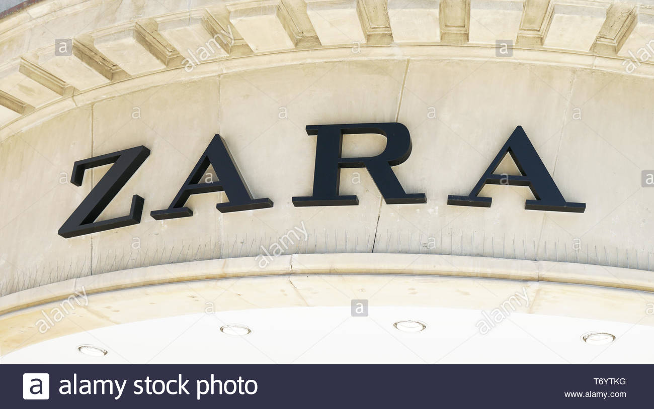 Zara Shop Sign Stock Photos & Zara Shop Sign Stock Images - Alamy