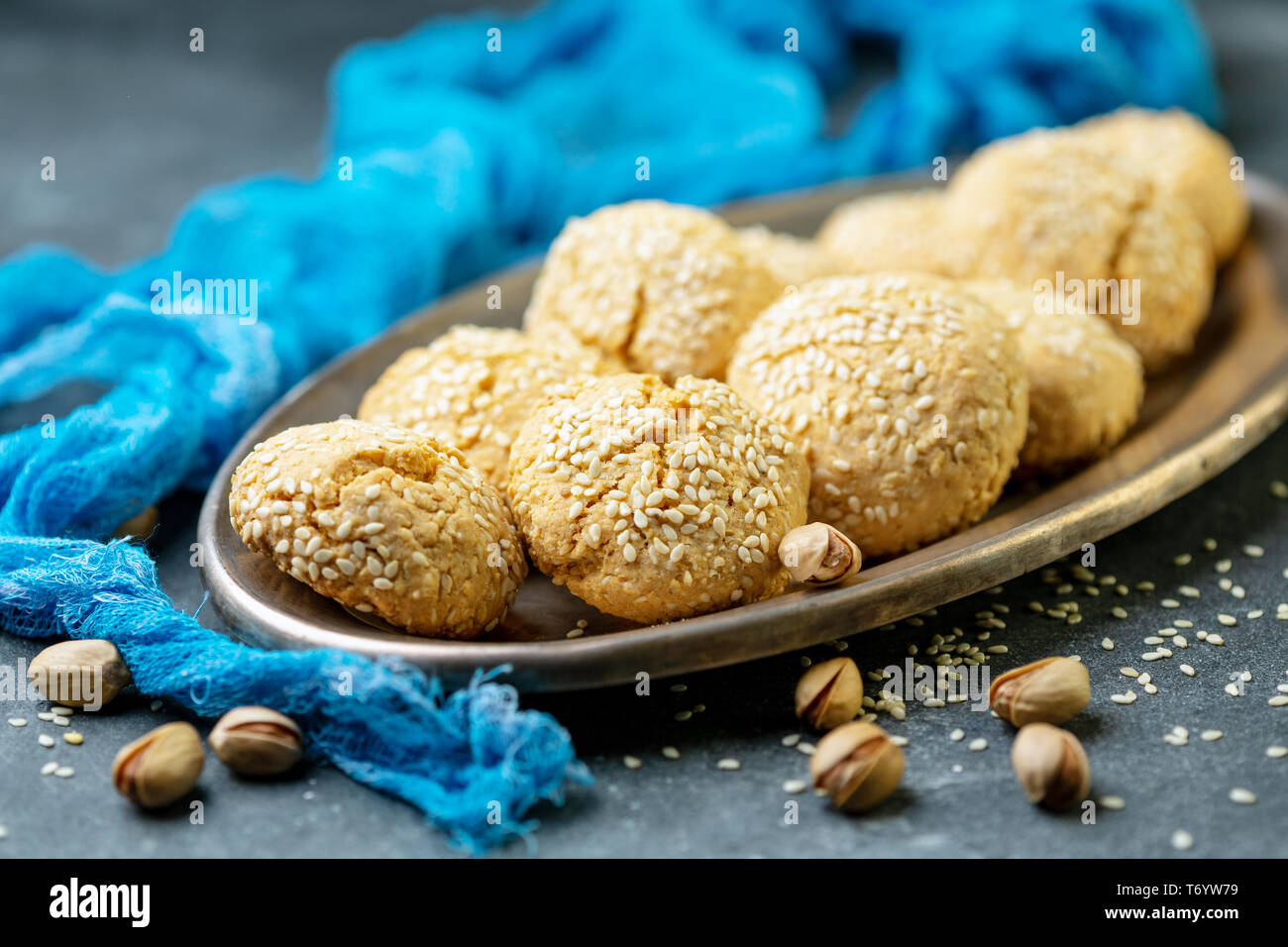 Moroccan festive cookies hi-res stock photography and images - Alamy