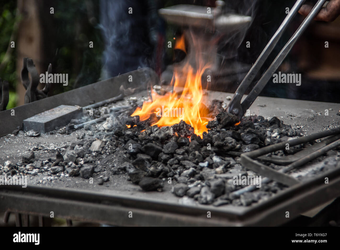 Fire flames smoke hi-res stock photography and images - Alamy