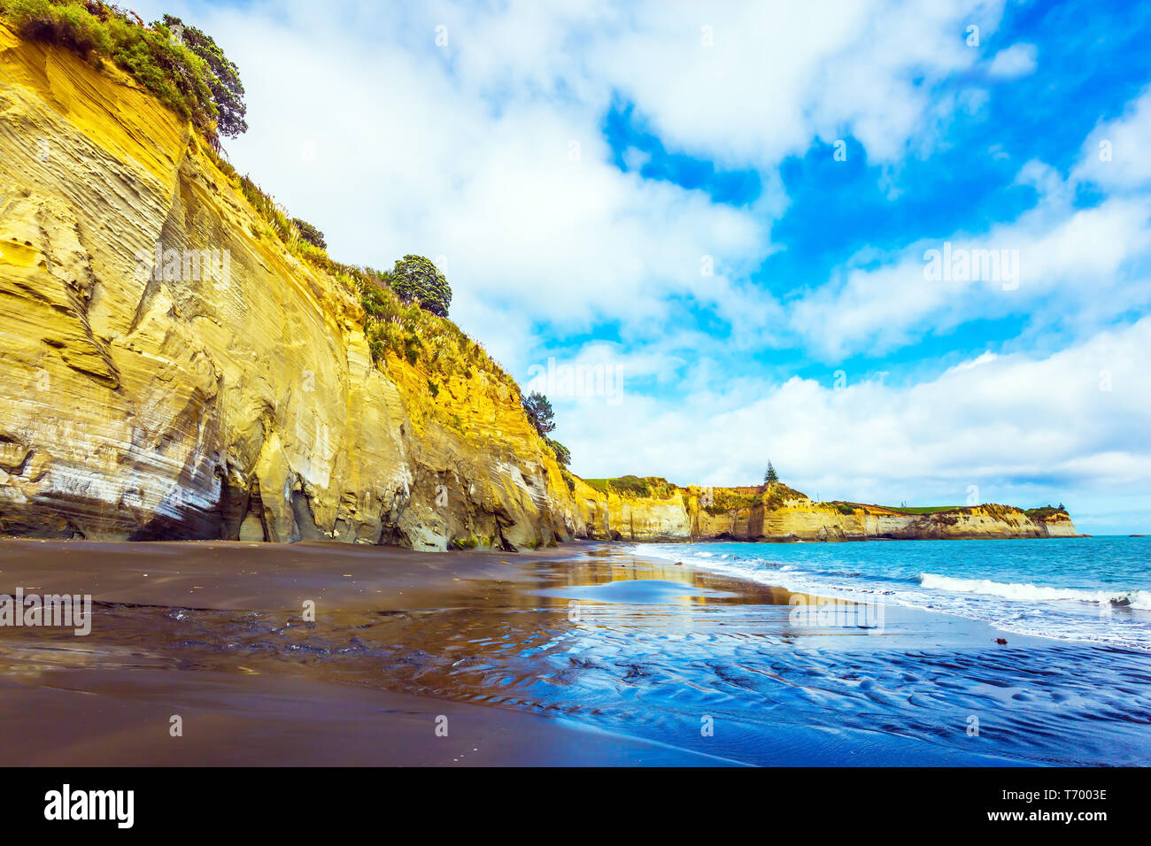 Sunrise tide hi-res stock photography and images - Alamy