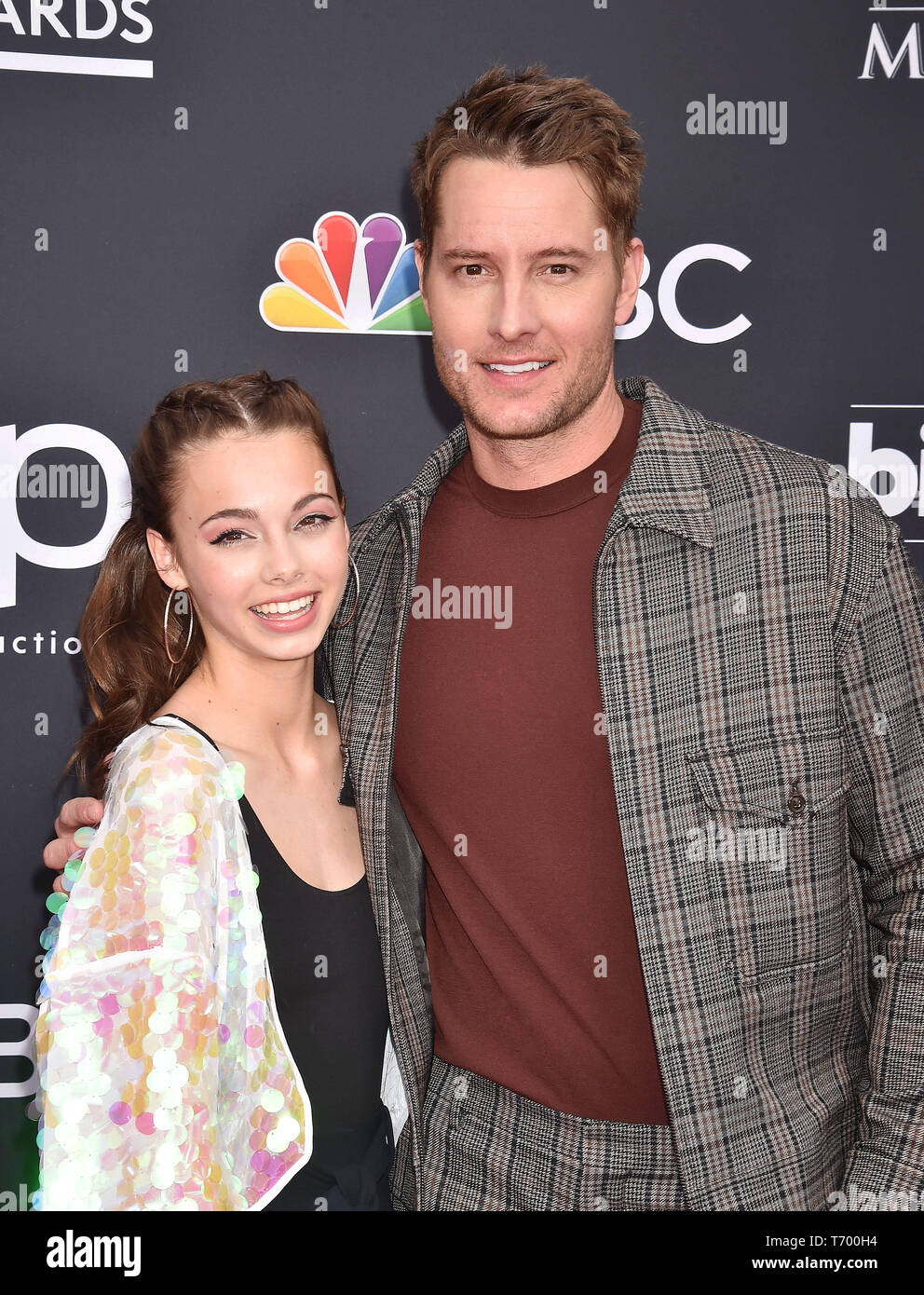 Justin hartley and isabella hartley hi-res stock photography and images ...