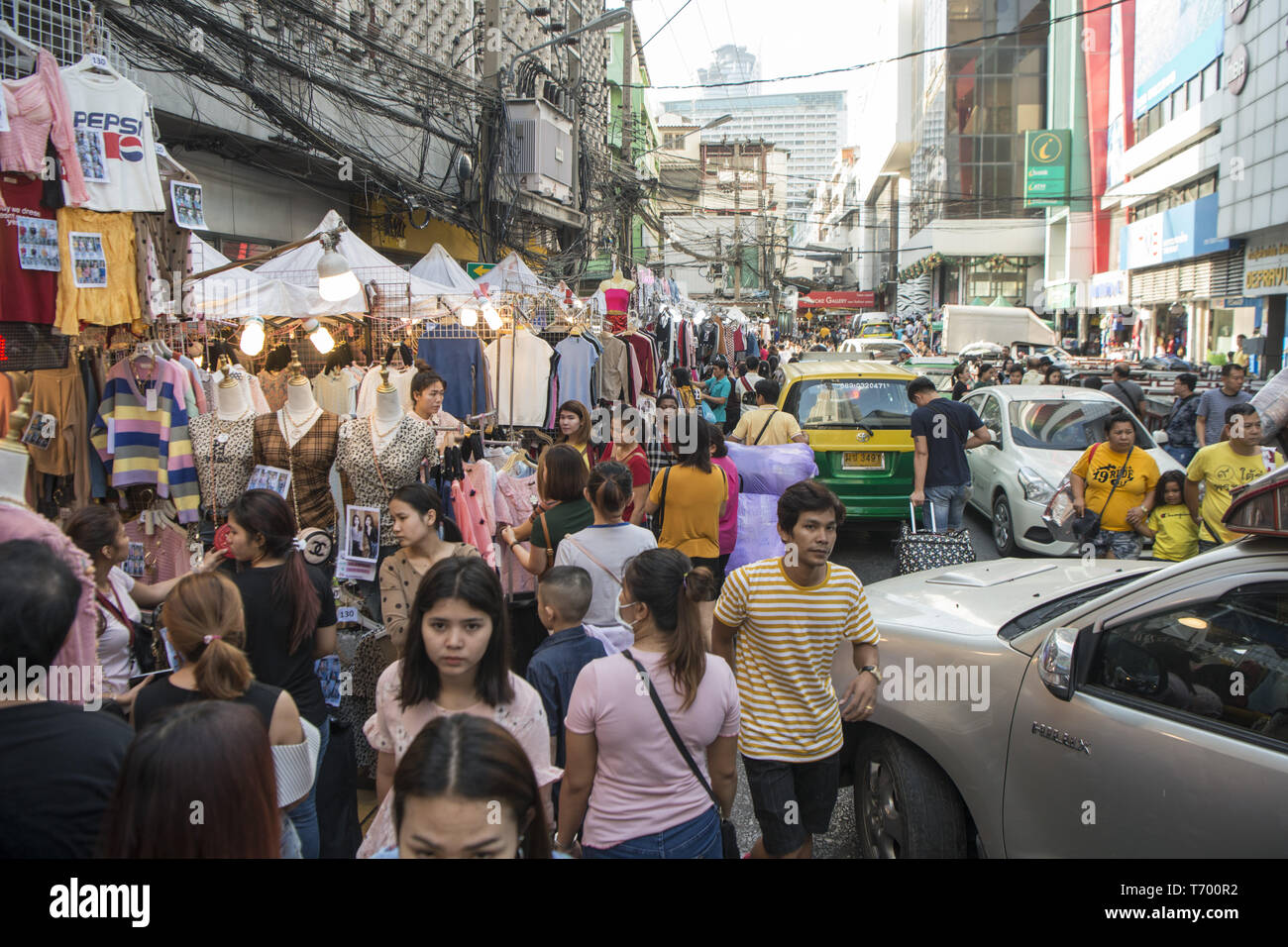 Pratunam market hi-res stock photography and images - Alamy