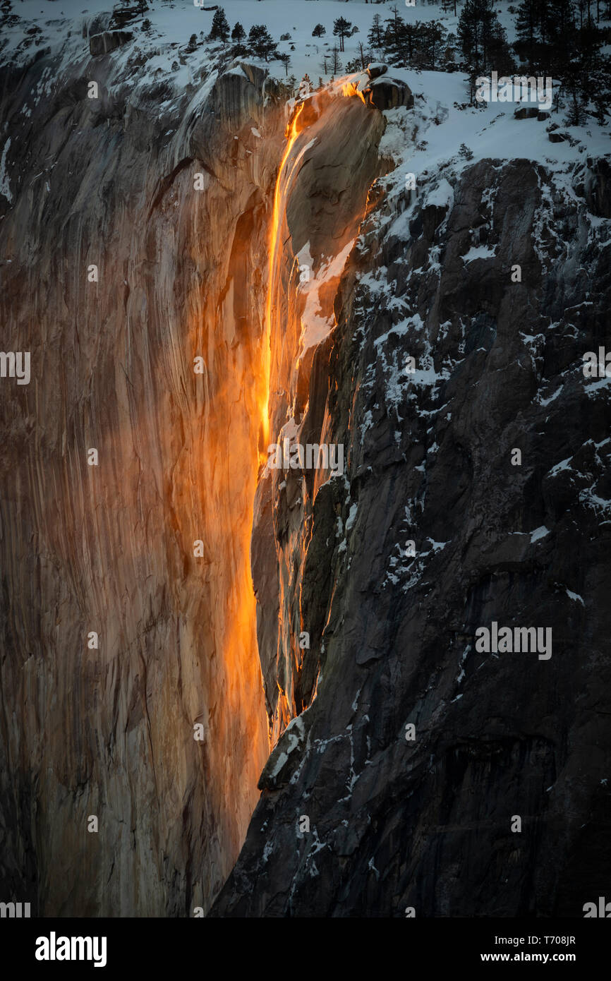 The magical natural phenomena known as Fire Fall Stock Photo - Alamy