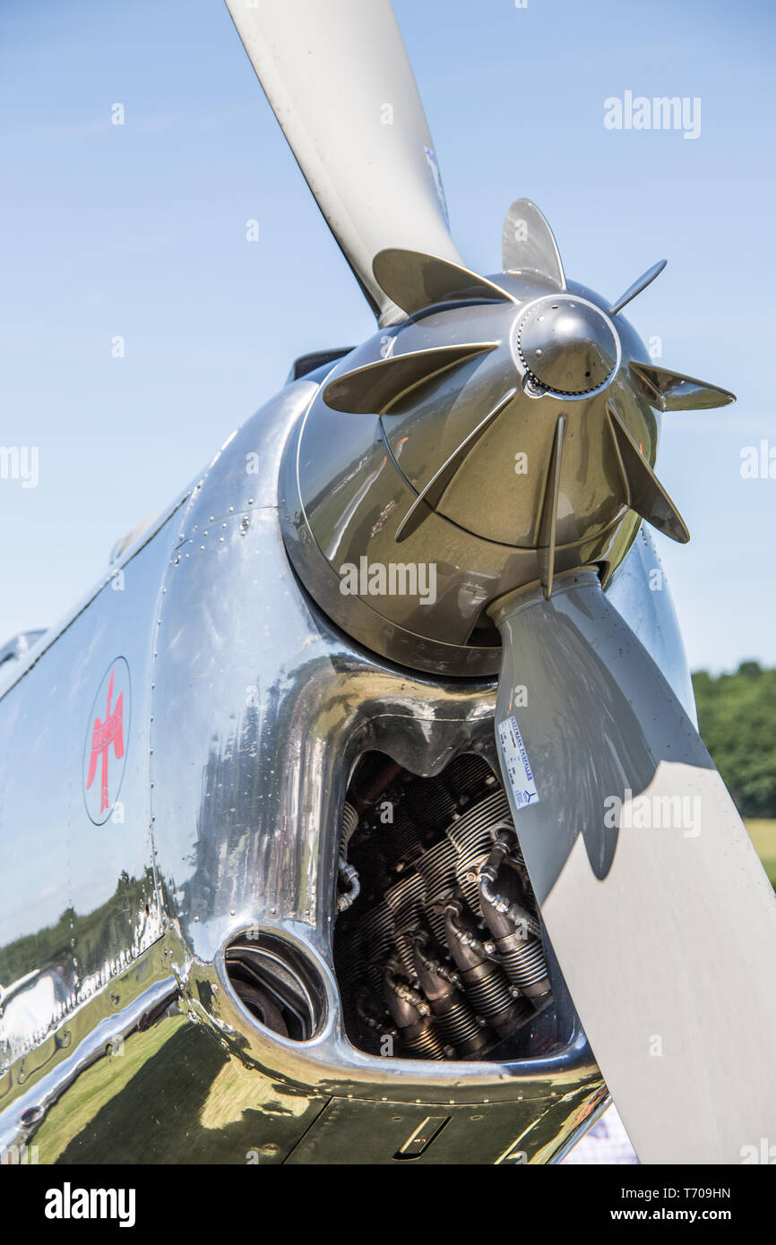 Engine and propeller of an airplane Stock Photo - Alamy