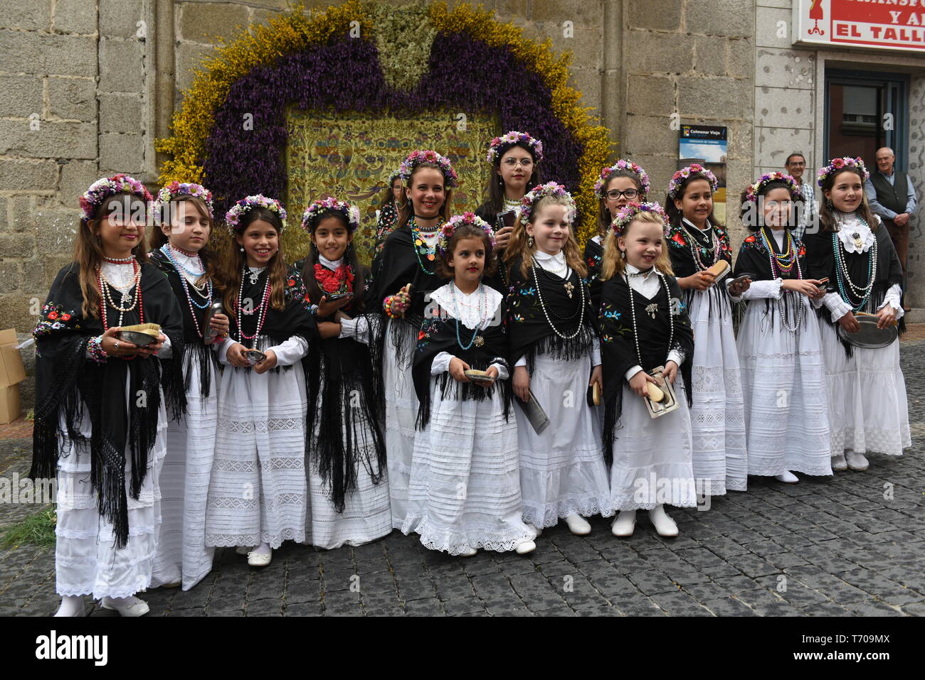 Maya girls are seen posing for a picture during the traditional ...