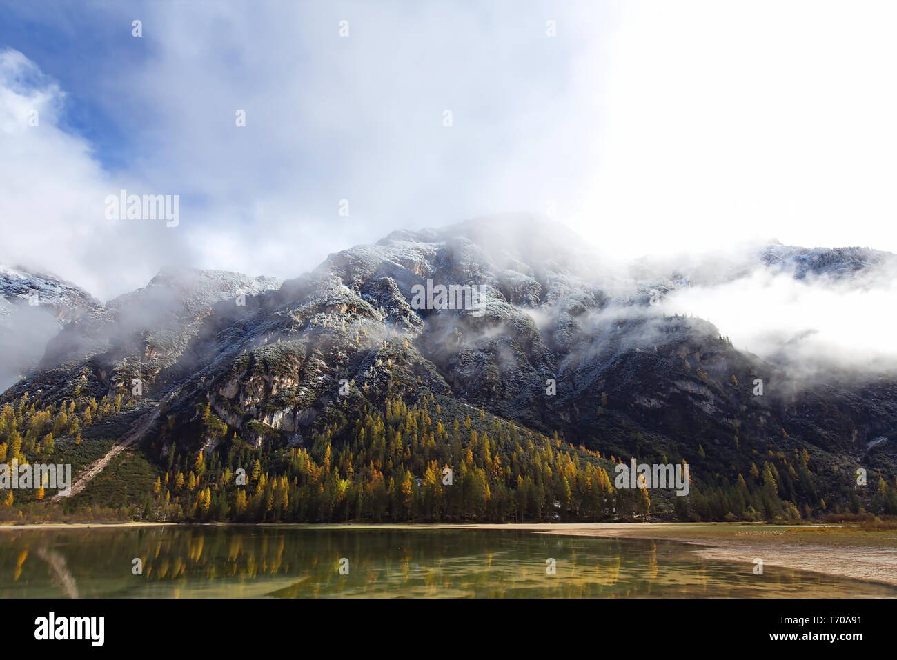 Dobbiaco toblach the landro lake durrensee hi-res stock photography and ...