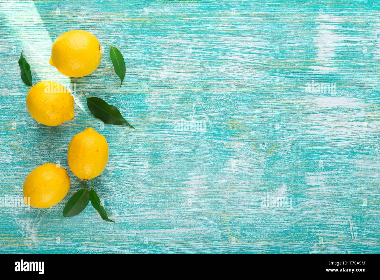 Flat lemons hi-res stock photography and images - Alamy