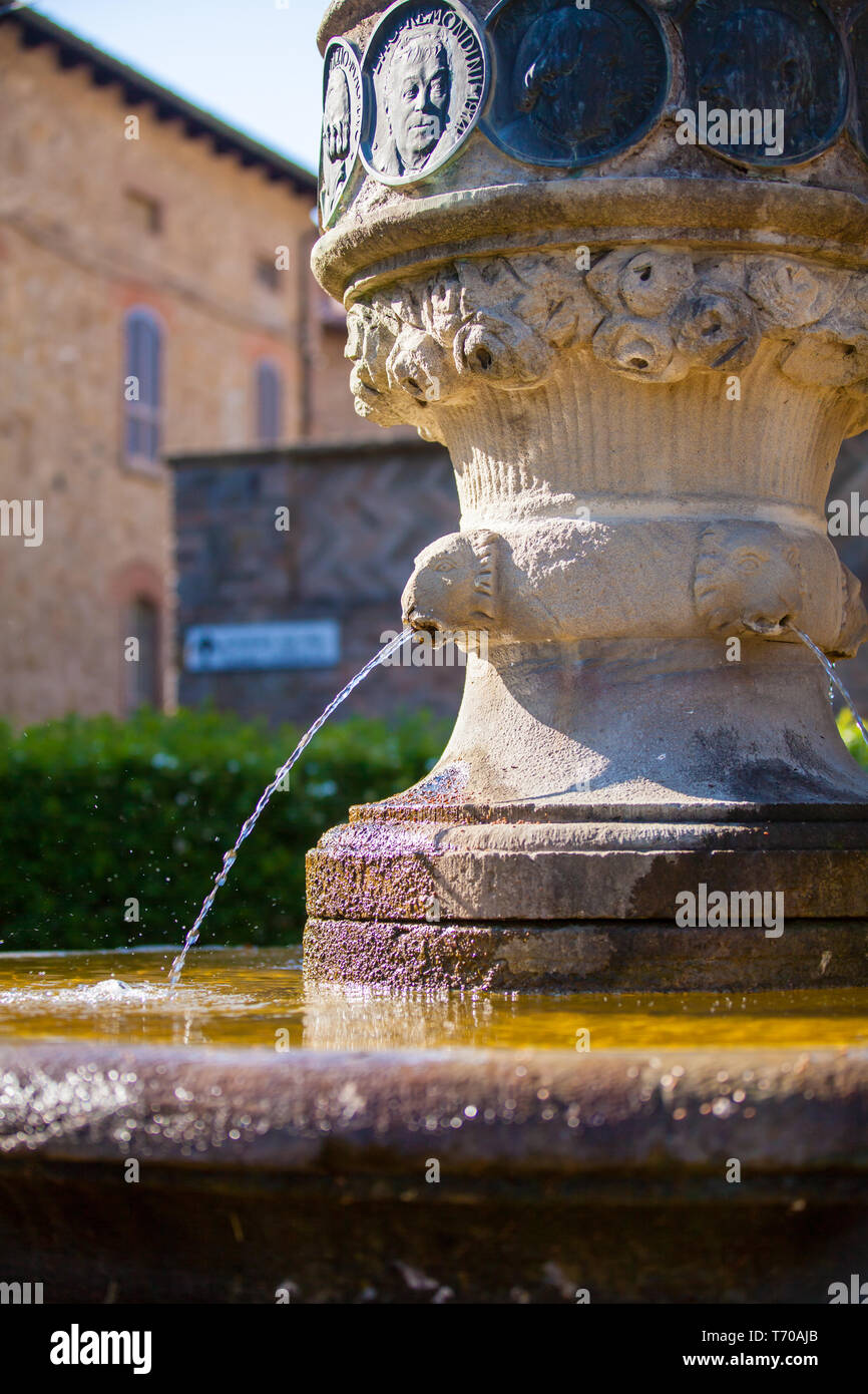 Medieval fountain hi-res stock photography and images - Alamy