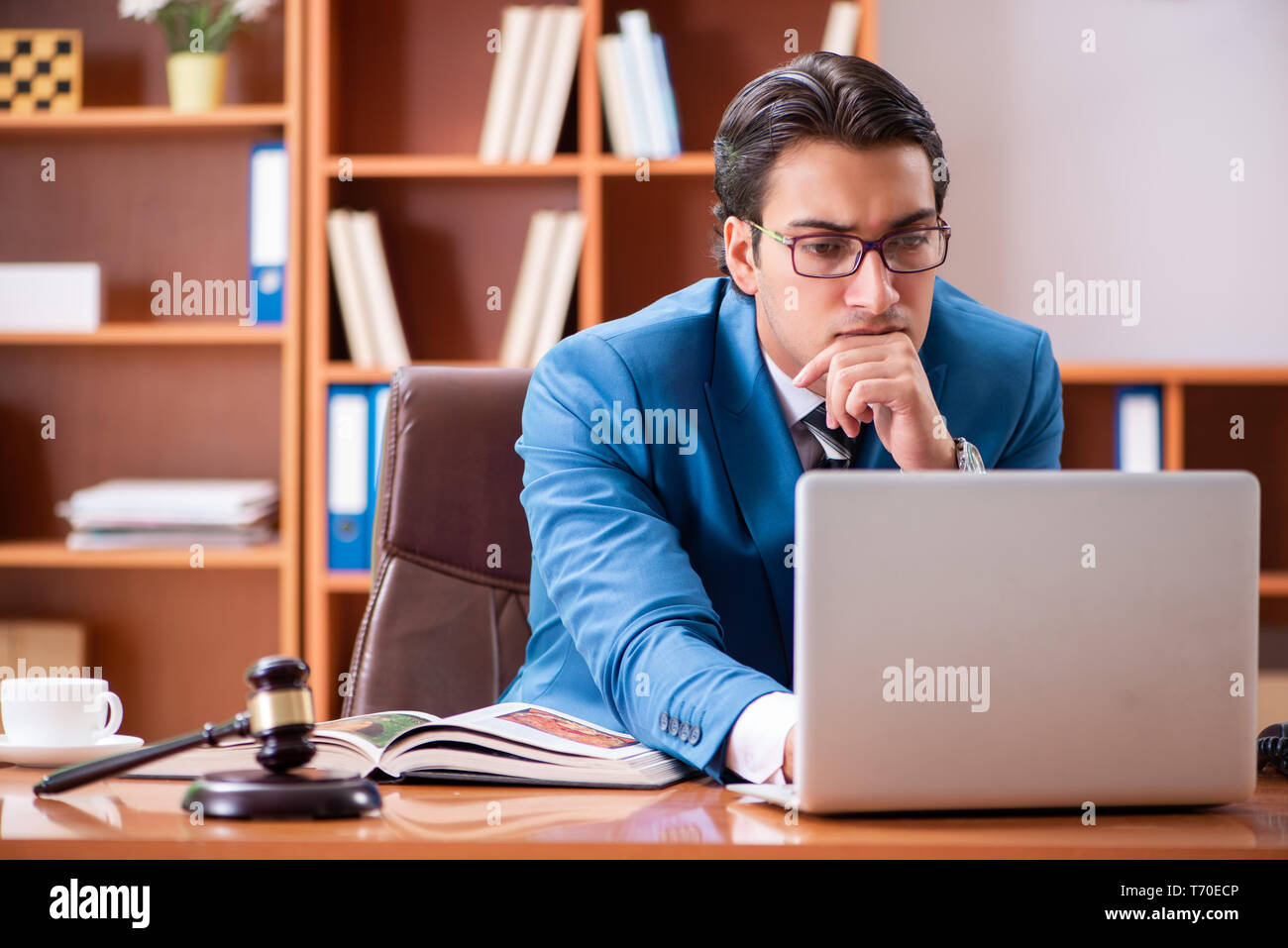Lawyer judge working laptop computer hi-res stock photography and ...
