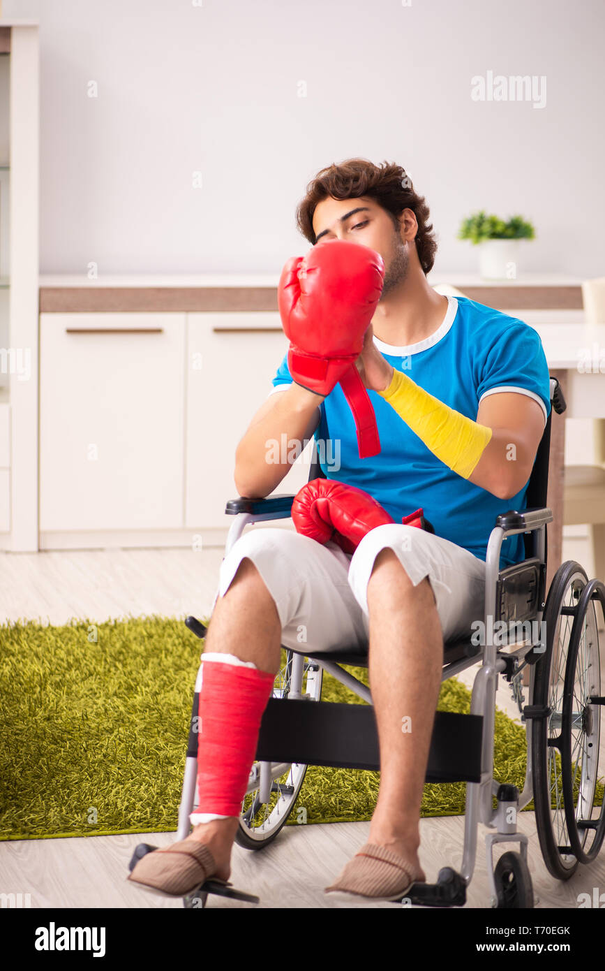 Injured man recovering from his injury Stock Photo - Alamy