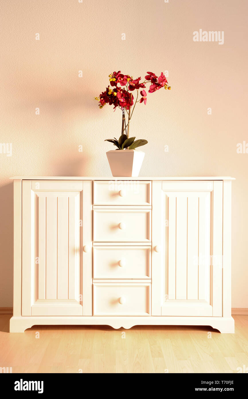 Commode hi-res stock photography and images - Alamy