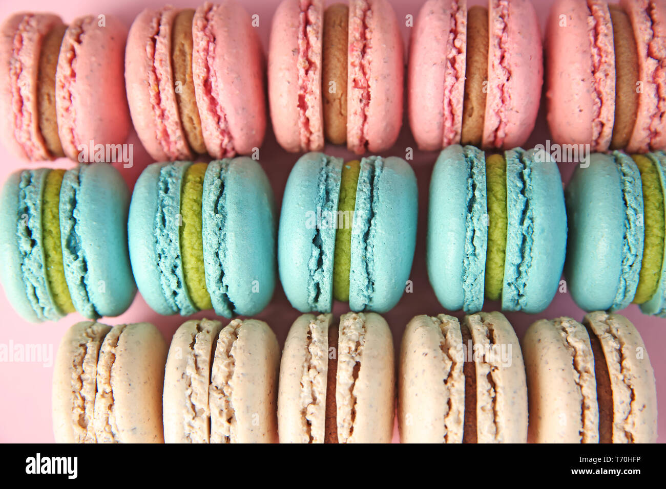 Macarons top view hi-res stock photography and images - Alamy