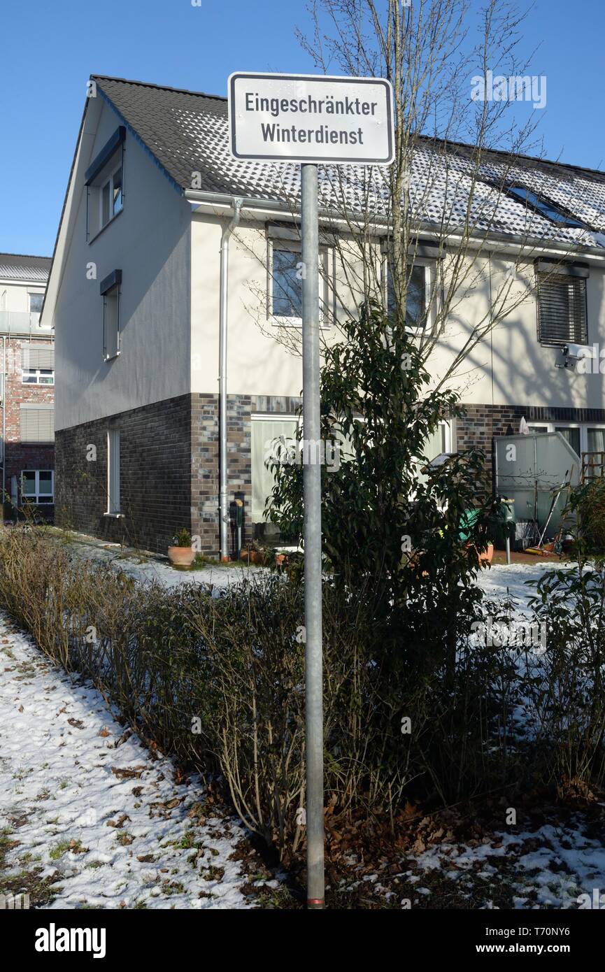 Service area sign hi-res stock photography and images - Alamy