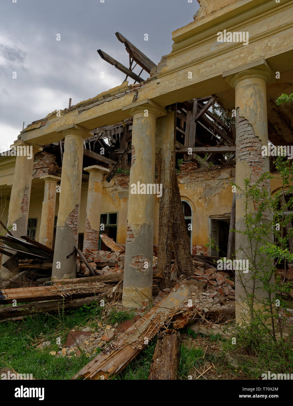 Kornis castle hi-res stock photography and images - Alamy