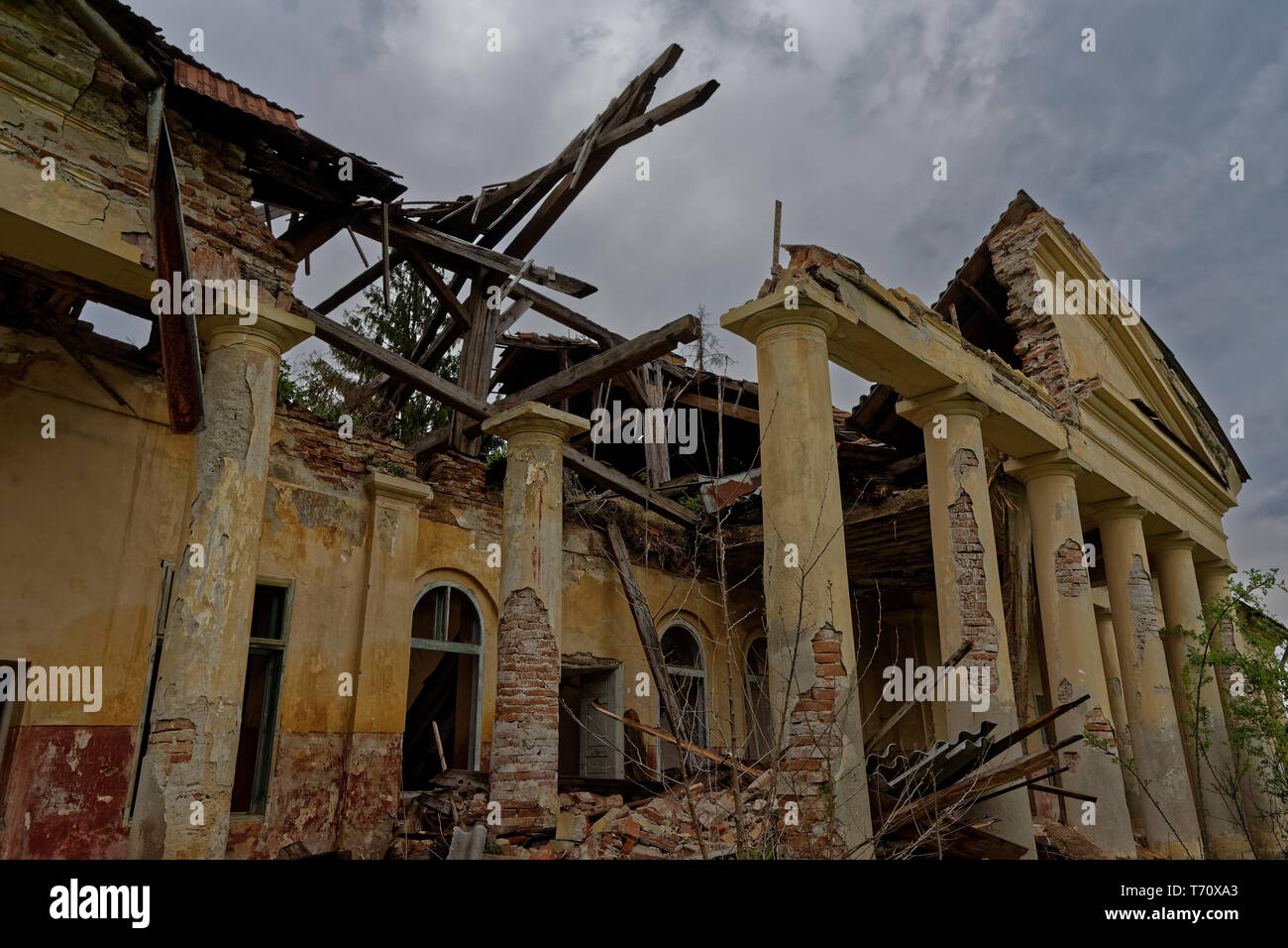 Kornis castle hi-res stock photography and images - Alamy