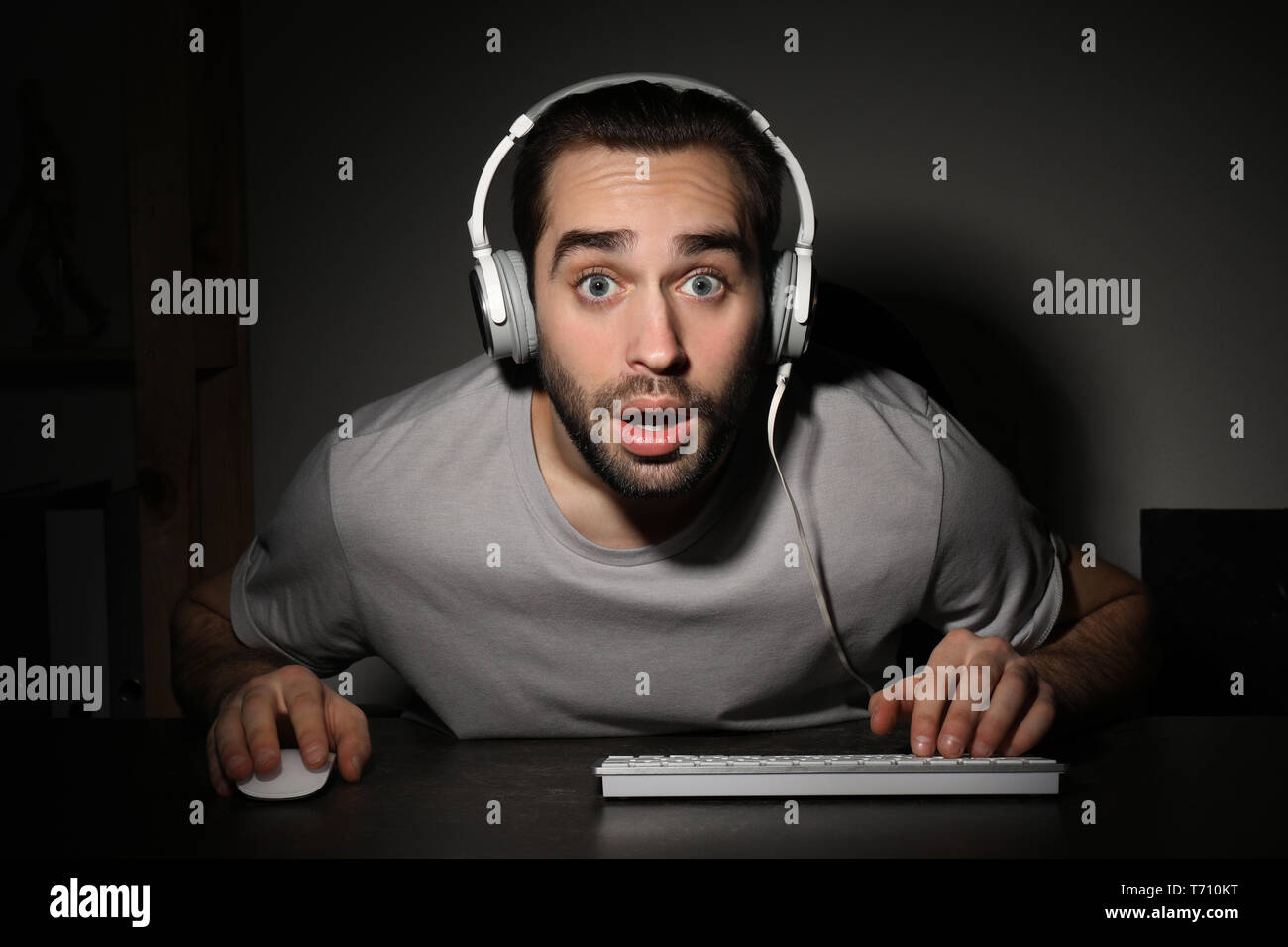 Playing video games on computer hi-res stock photography and images - Alamy