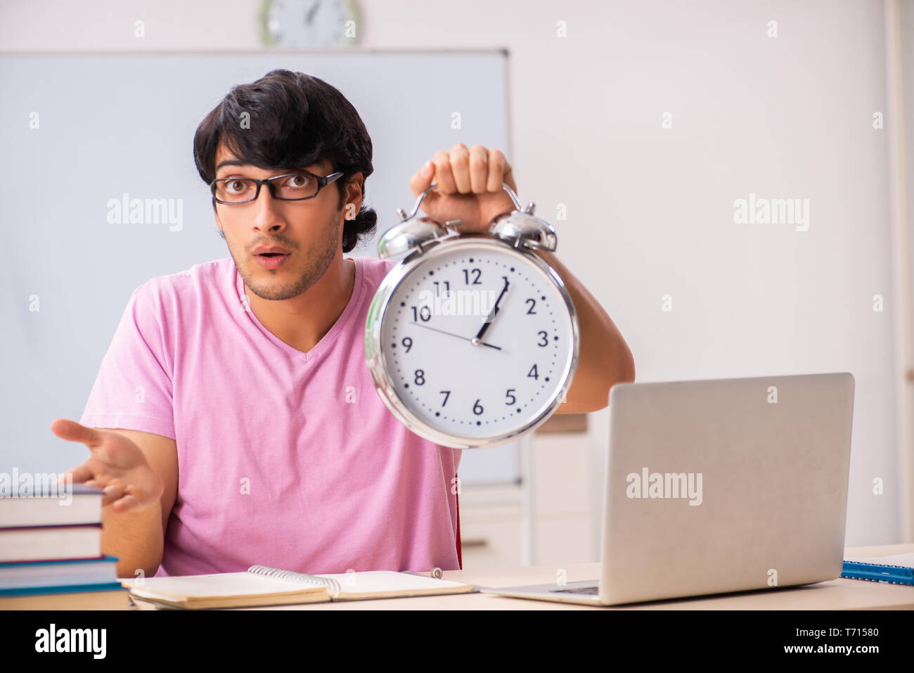 Student late in class hi-res stock photography and images - Alamy